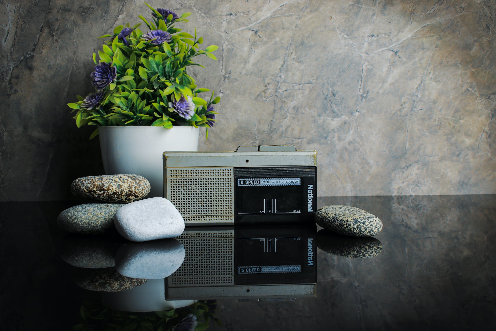Is radio still significant in the modern era? - DX-Arnode
